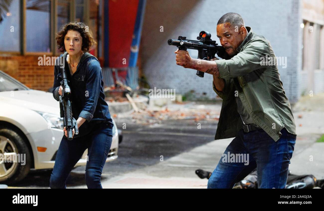 GEMINI MAN, from left: Mary Elizabeth Winstead, Will Smith, 2019. ph ...