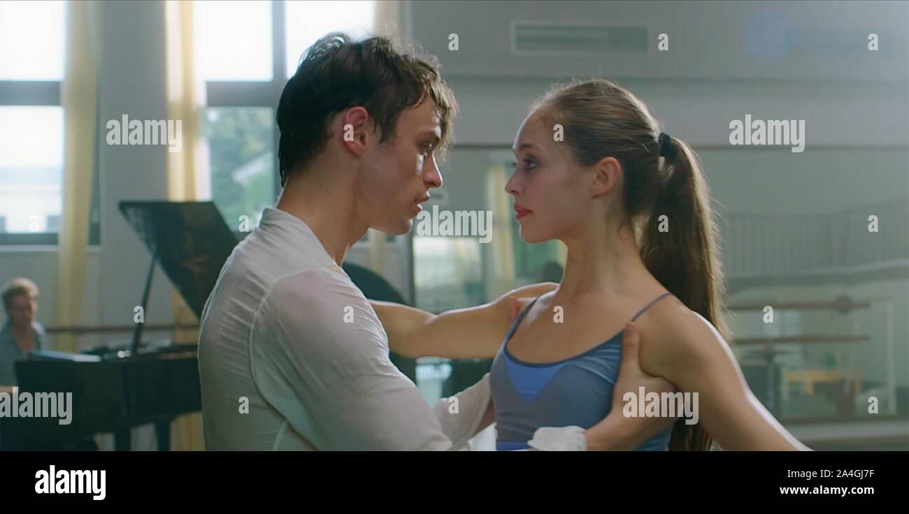 HIGH STRUNG FREE DANCE, from left: Thomas Doherty, Juliet Doherty, 2018 ...