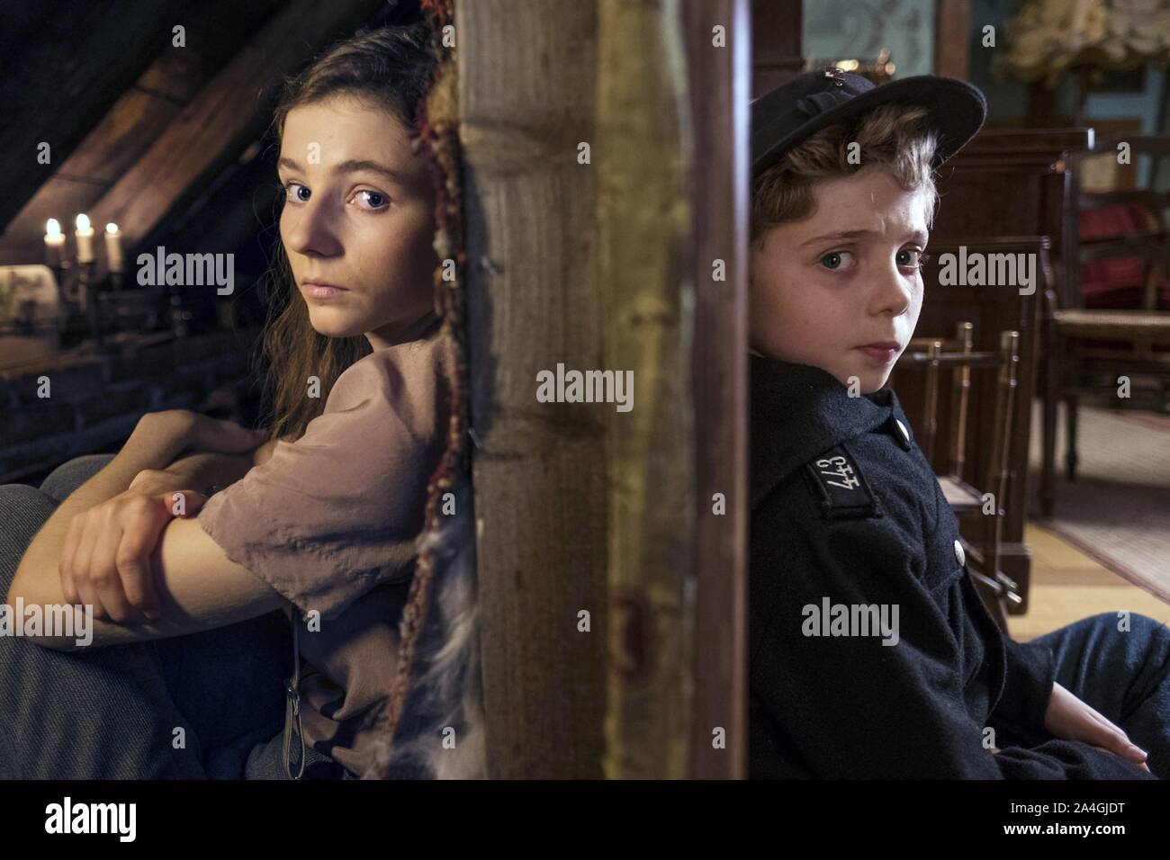 JOJO RABBIT, from left: Thomasin McKenzie, Roman Griffin Davis, 2019 ...
