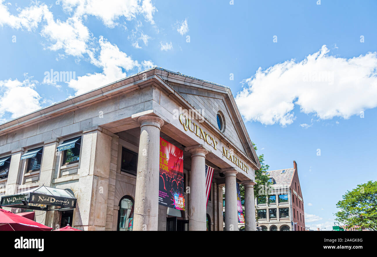 Boston city hall square hi-res stock photography and images - Alamy