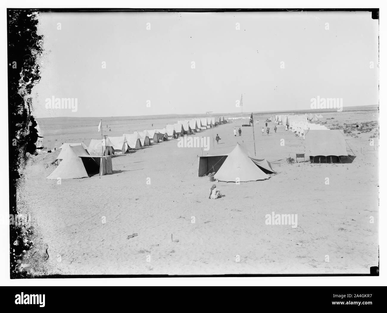 Turkish red crescent hi-res stock photography and images - Alamy