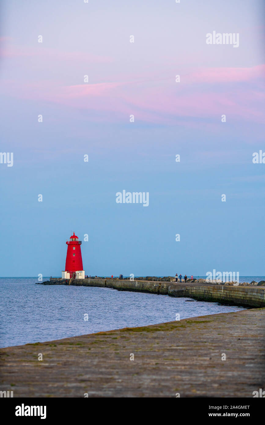 Poolbeg lighthouse hi-res stock photography and images - Alamy