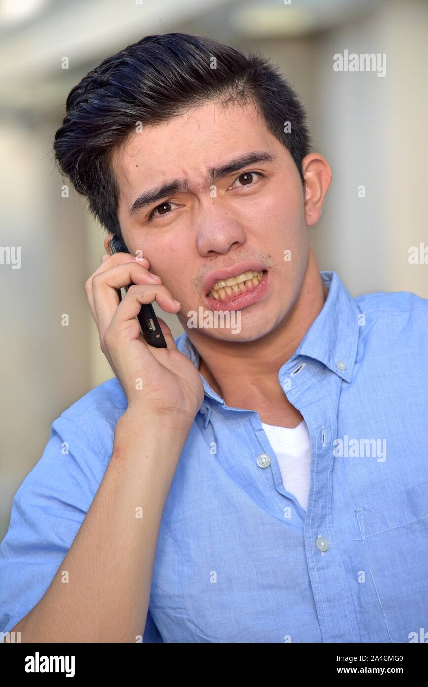 Person using their phone hi-res stock photography and images - Alamy
