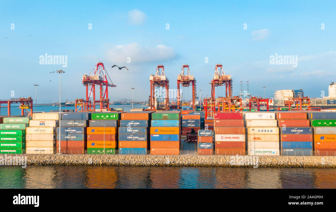 Port of callao lima peru container hi-res stock photography and images ...