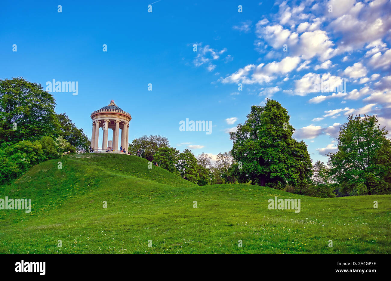 The Monopteros in the Englischer Garten in Munich, Bavaria, Germany ...