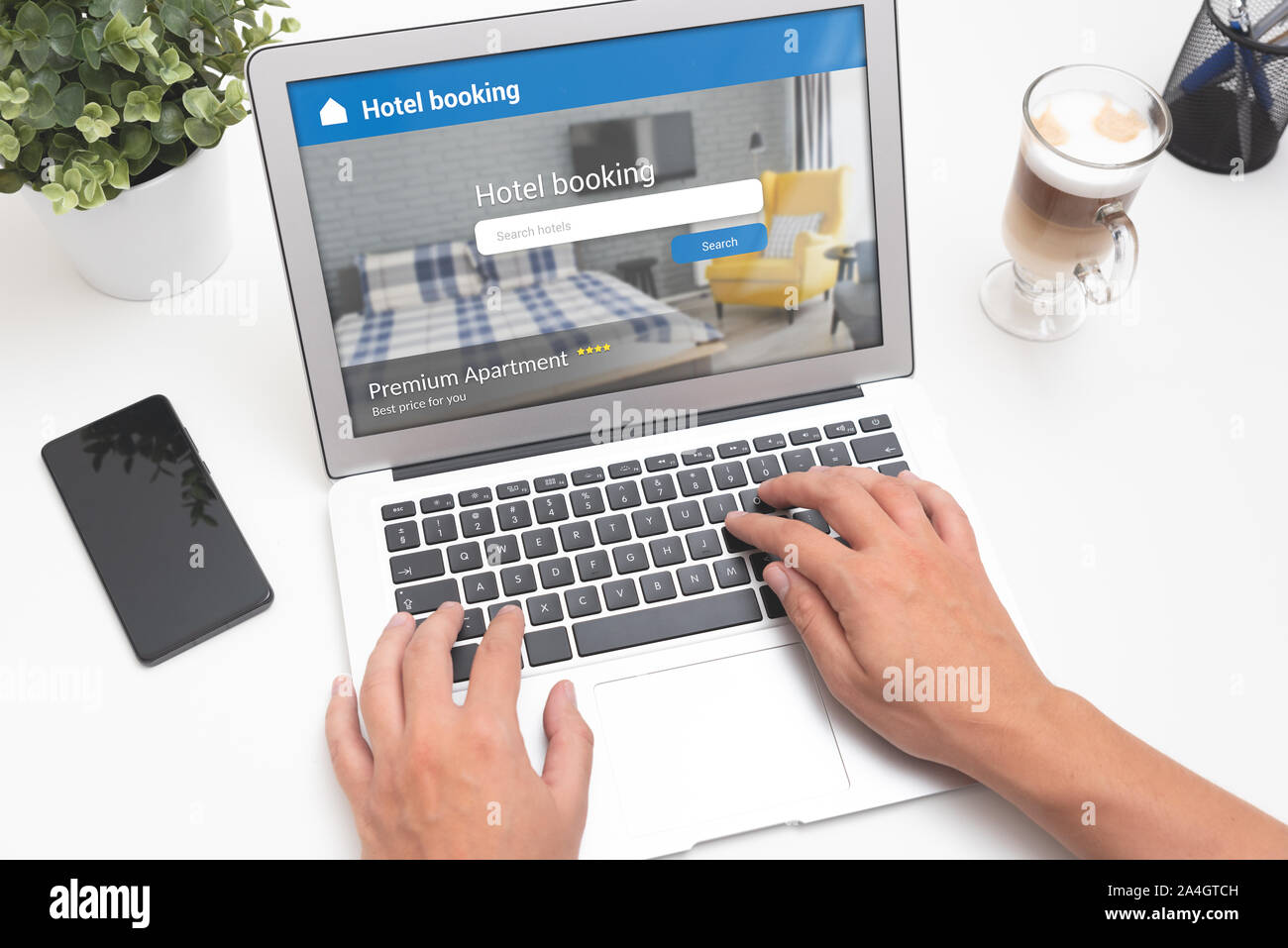 Booking hotel room hi-res stock photography and images - Alamy