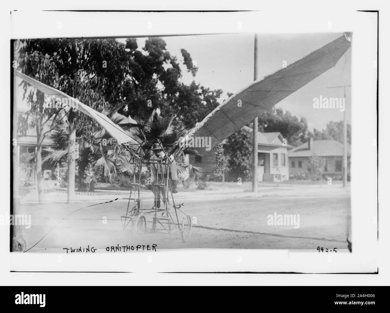 Twining ornithopter, flying machine with bird-like wings Stock Photo ...