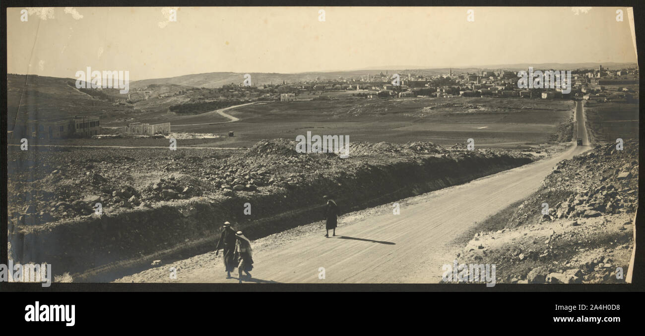 Two men walking down a road hi-res stock photography and images - Alamy