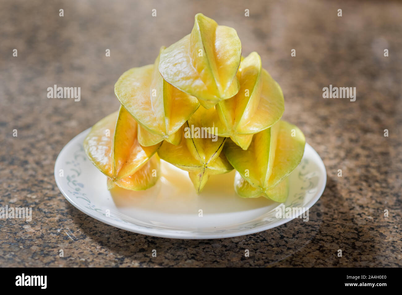 Starfruit dish hi-res stock photography and images - Alamy