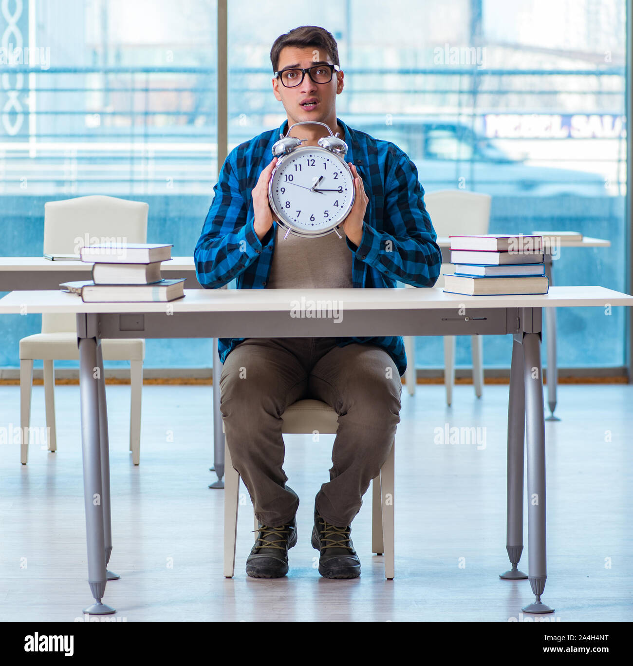 The student during lecture in university Stock Photo - Alamy