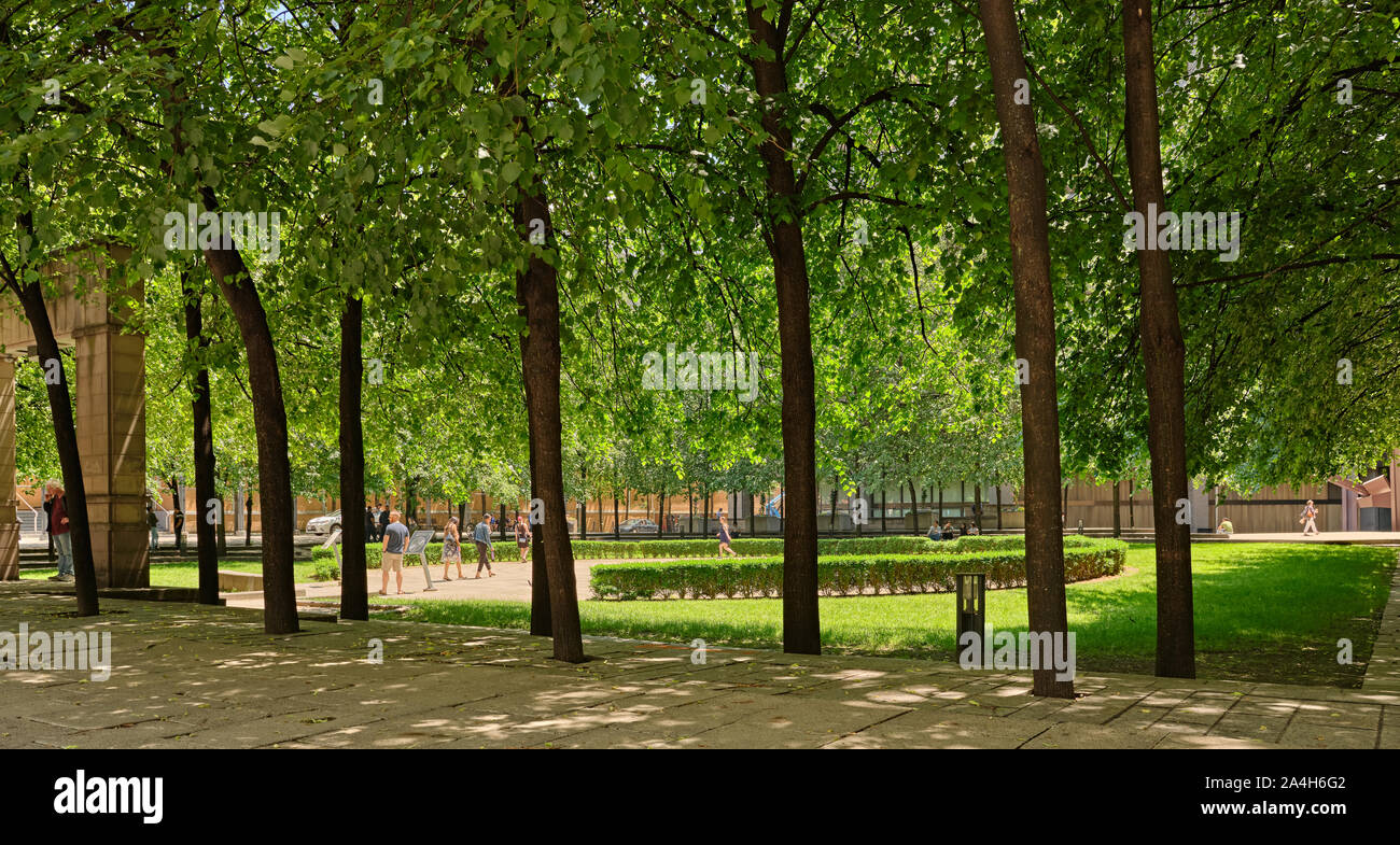 The labyrinth at Trinity Park in Toronto Stock Photo - Alamy