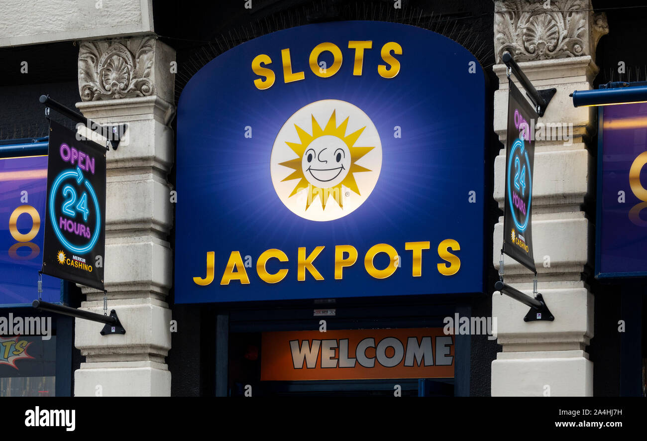 British Betting Shop Stock Photos & British Betting Shop Stock Images ...