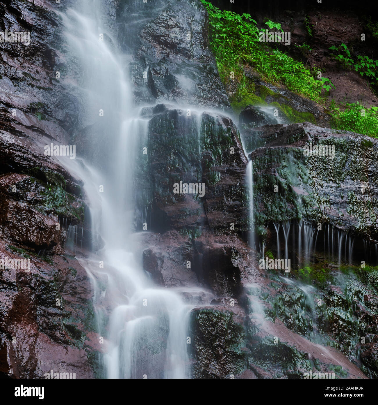 Beautiful Overhang High Resolution Stock Photography and Images - Alamy