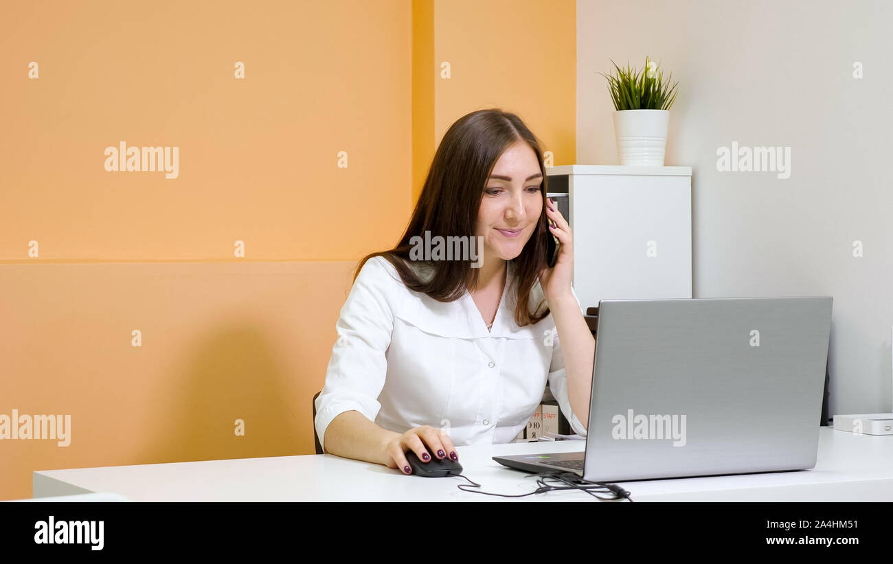 Hair salon reception desk hi-res stock photography and images - Alamy