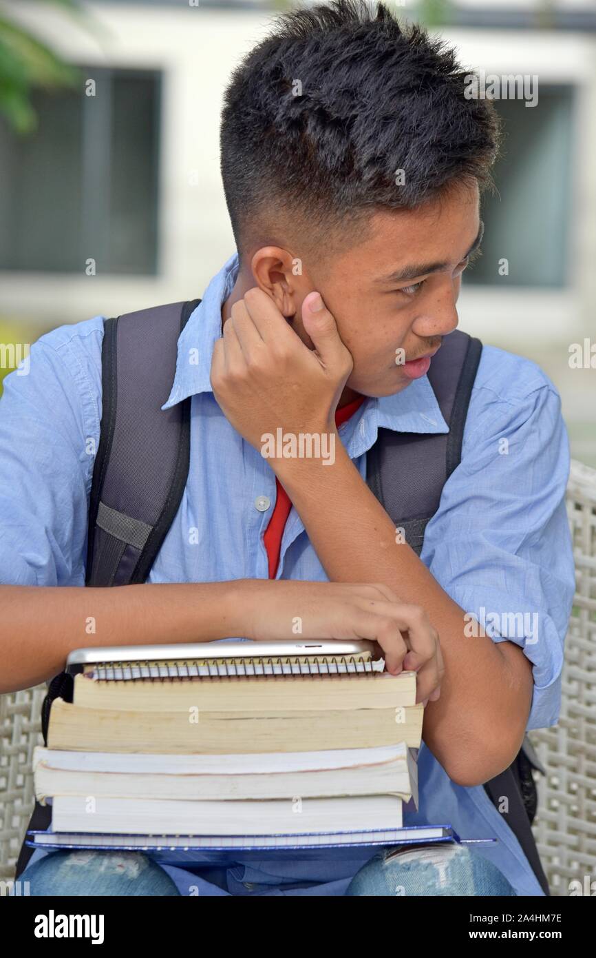 Student listening hi-res stock photography and images - Alamy