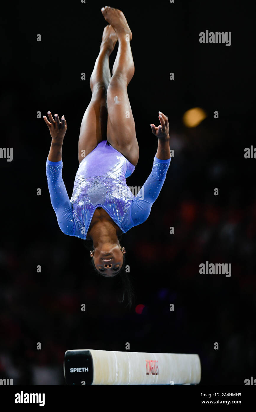 Simone biles 2019 beam stuttgart hi-res stock photography and images ...