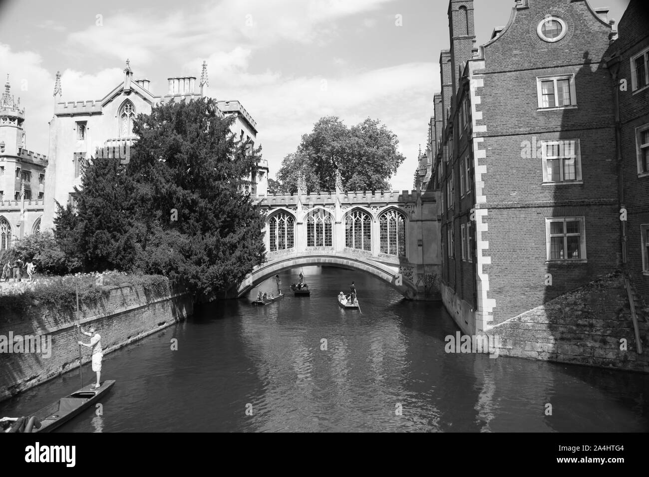 College bridge campus Black and White Stock Photos & Images - Alamy