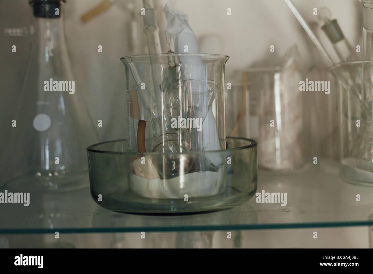 accessories for experiments with liquids in the chemical medical ...