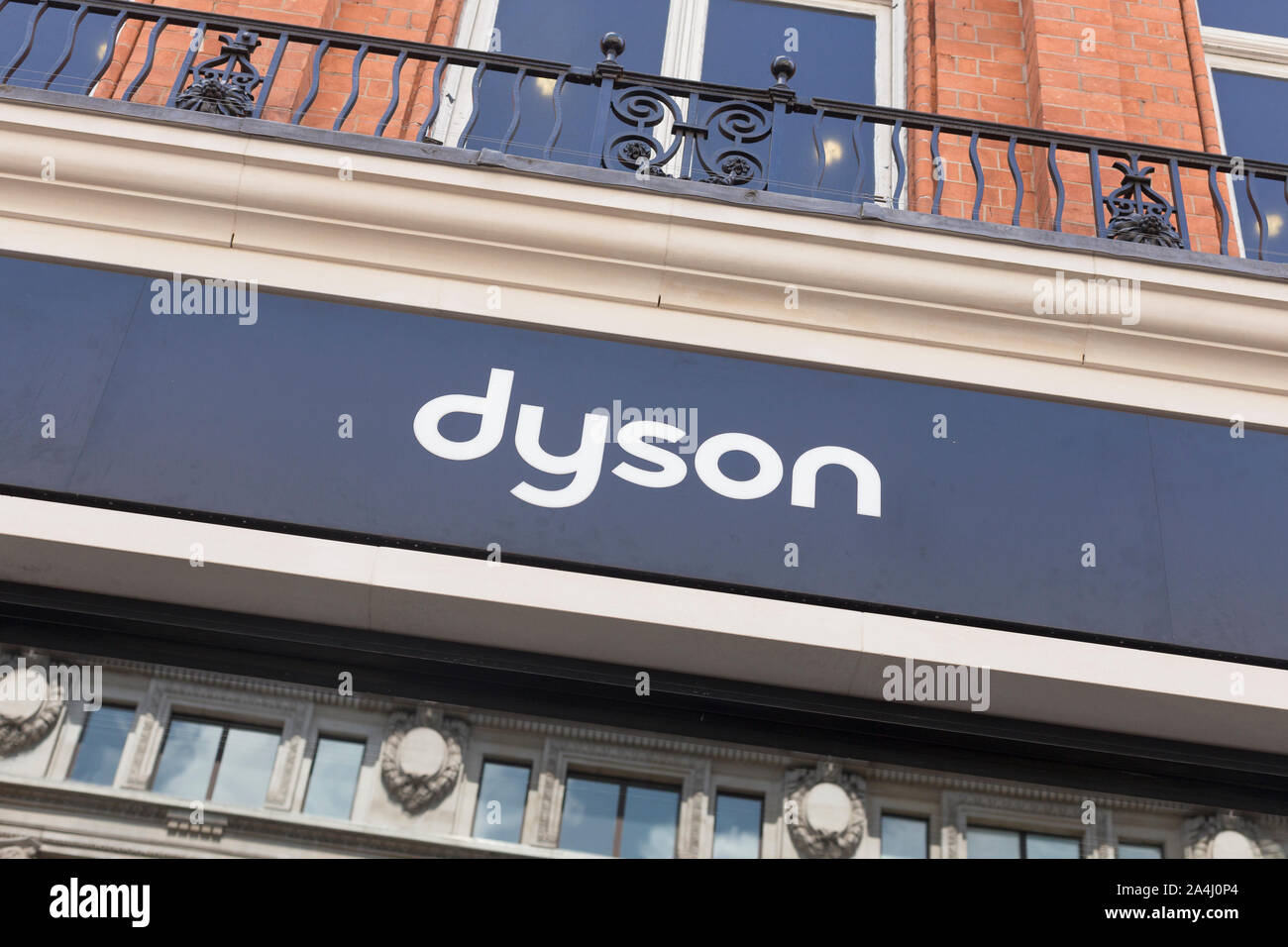 Dyson hi-res stock photography and images - Alamy