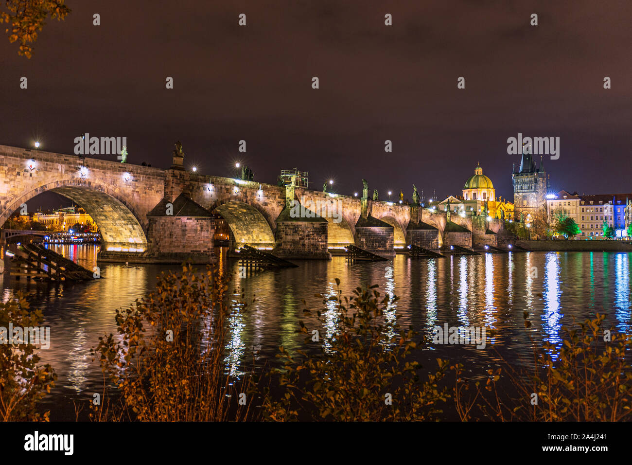 Gothic prague night hi-res stock photography and images - Alamy