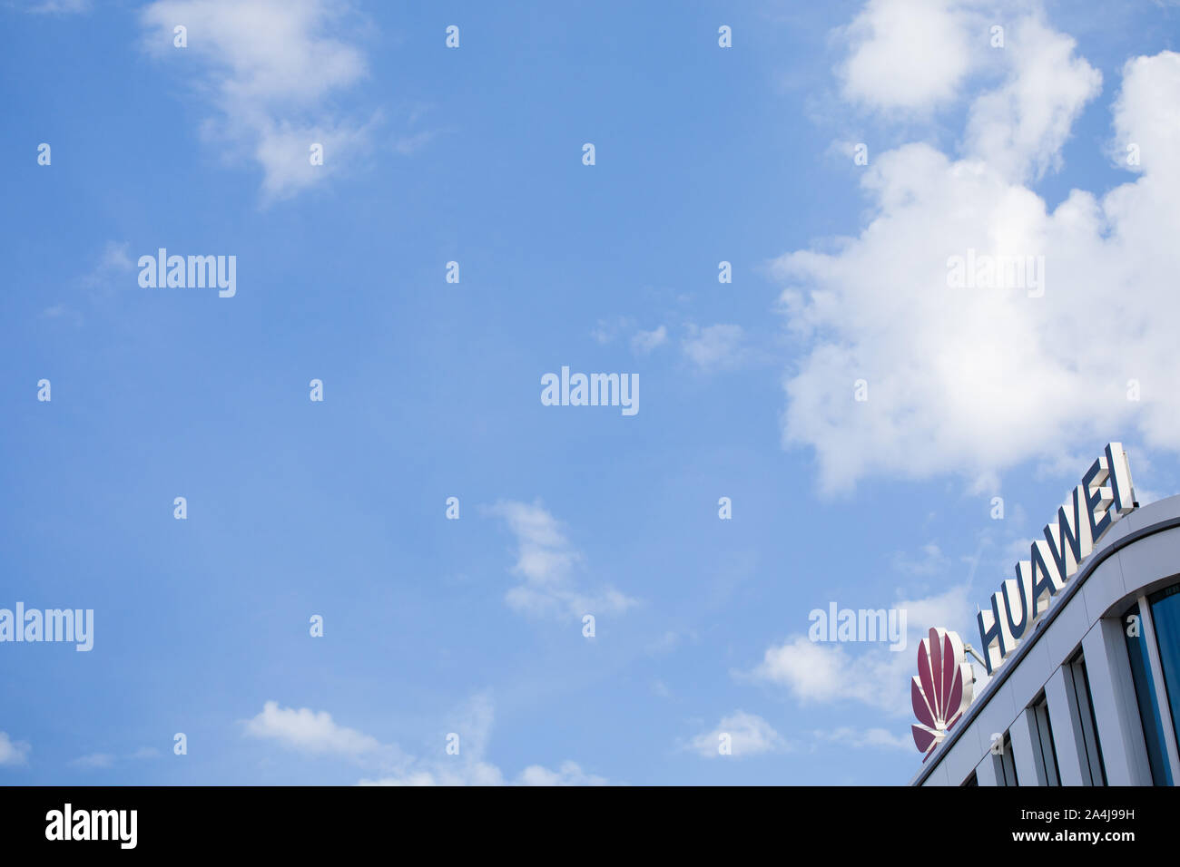 Huawei headquarters hi-res stock photography and images - Alamy
