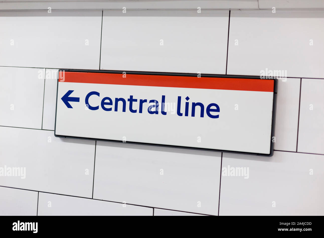 Central line sign london hi-res stock photography and images - Alamy
