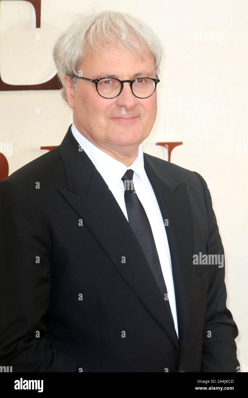 Simon curtis hi-res stock photography and images - Alamy