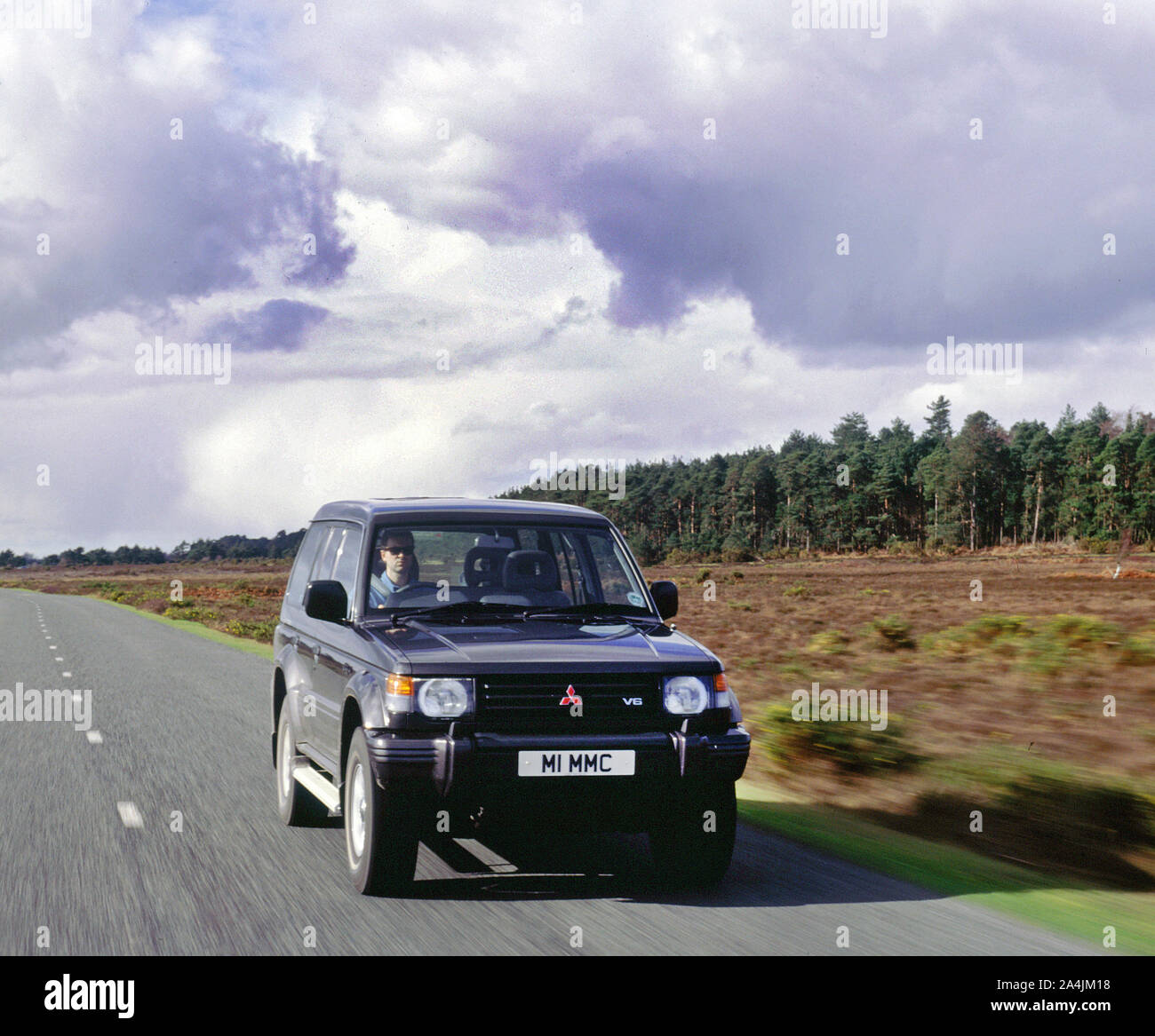 Mitsubishi shogun cars hi-res stock photography and images - Alamy