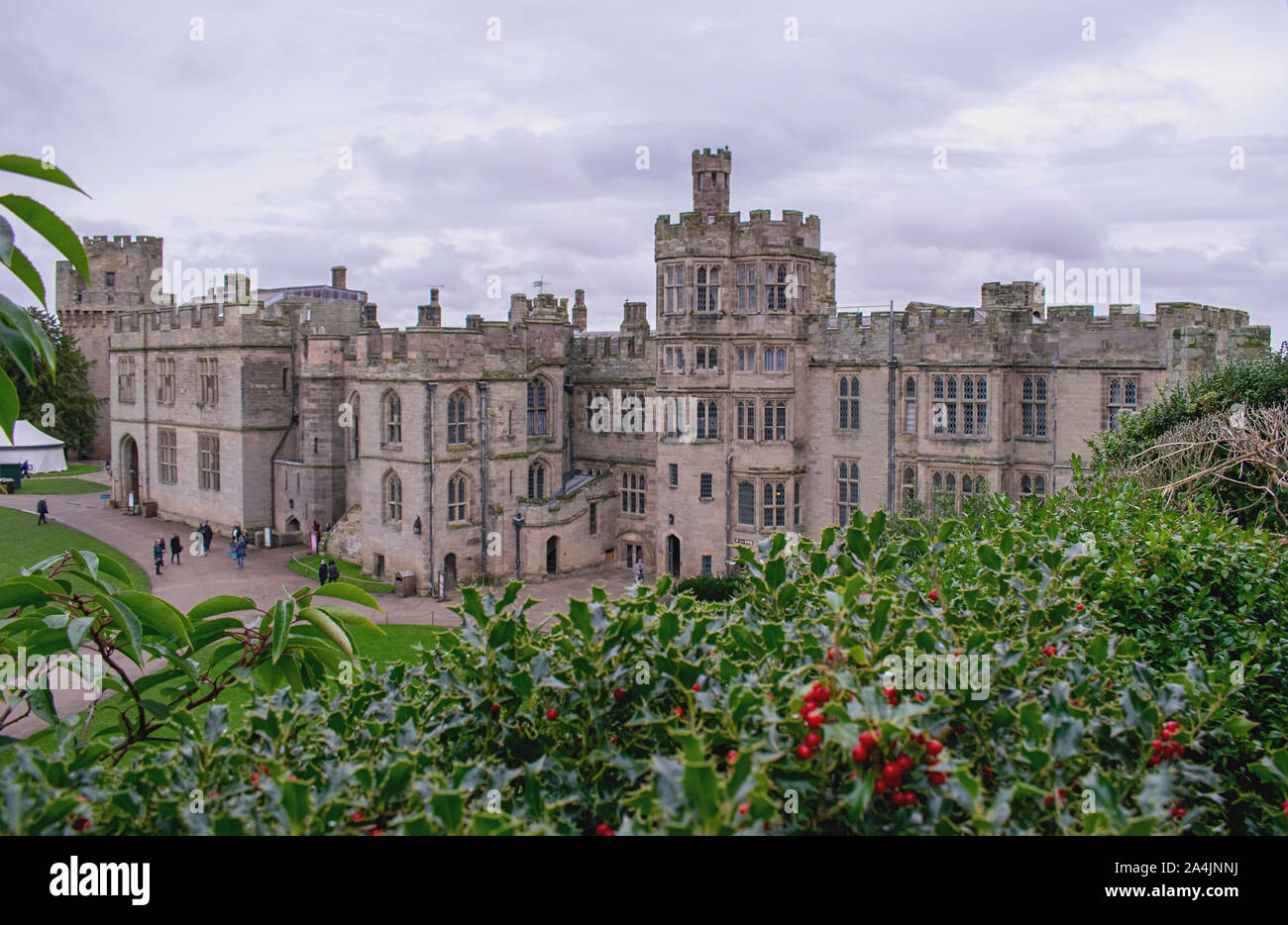Warwick castle exterior hi-res stock photography and images - Alamy