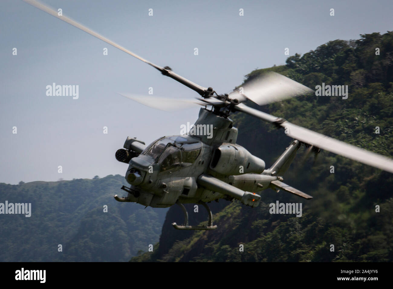 Huey super cobra hi-res stock photography and images - Alamy