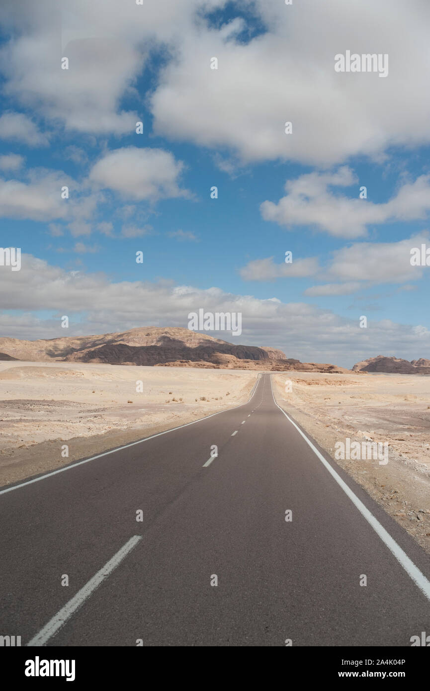 Egypt dahab road desert hi-res stock photography and images - Alamy