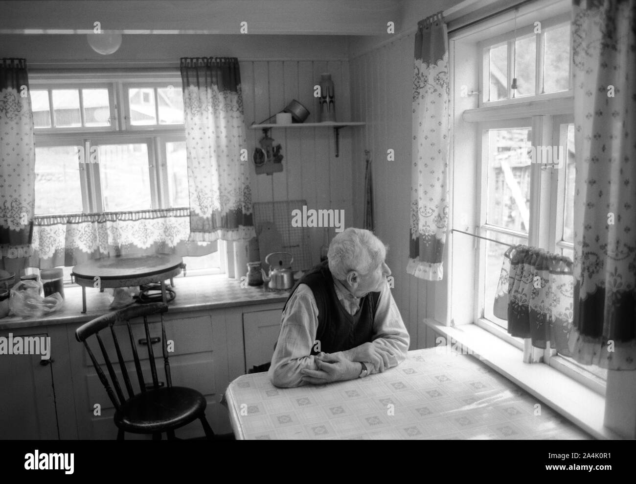 waiting - old age - seniors Stock Photo - Alamy
