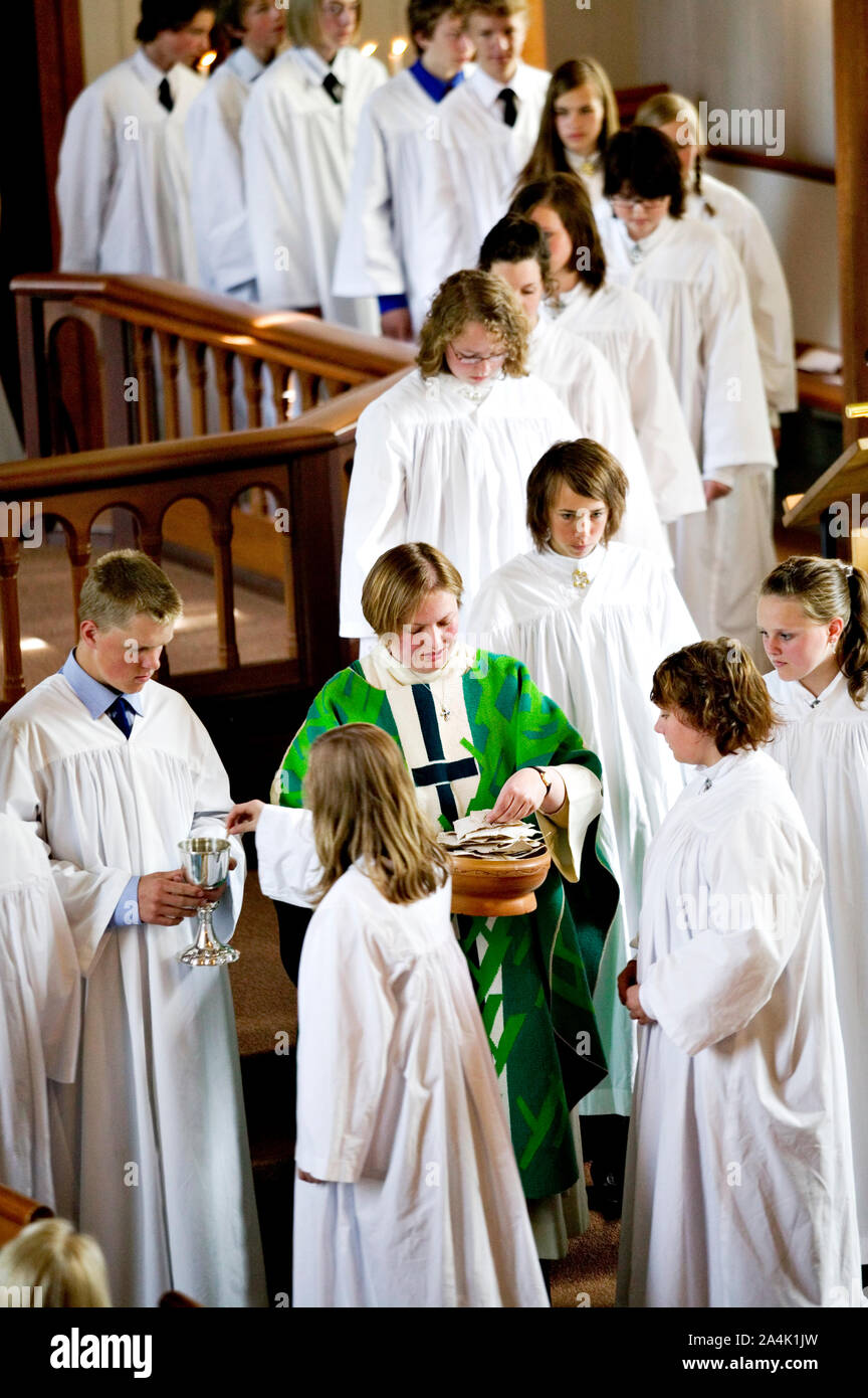 Female priest and the confirmands at Trysil, Norway Stock Photo - Alamy