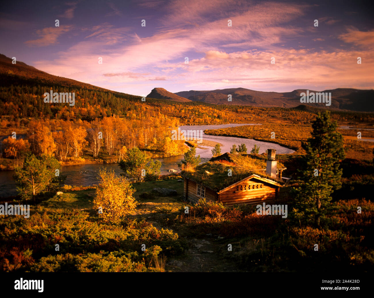 Sjodalen and Sjoa river Stock Photo - Alamy