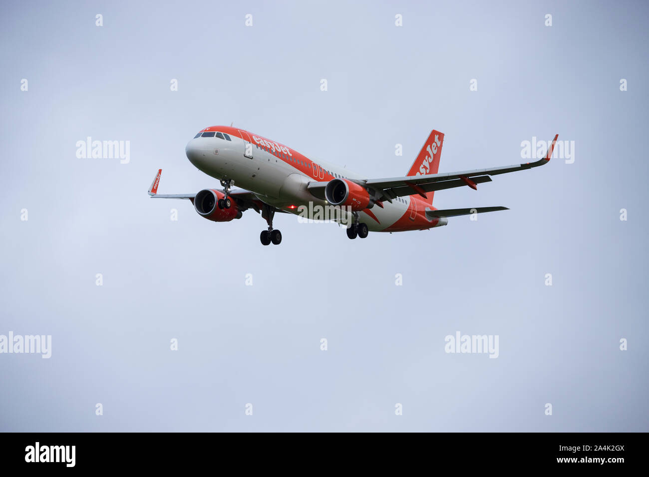 Easyjet airbus a320 bristol hi-res stock photography and images - Alamy