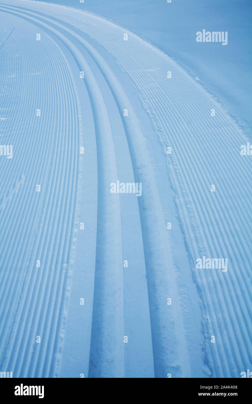 Tracks seasons hi-res stock photography and images - Alamy