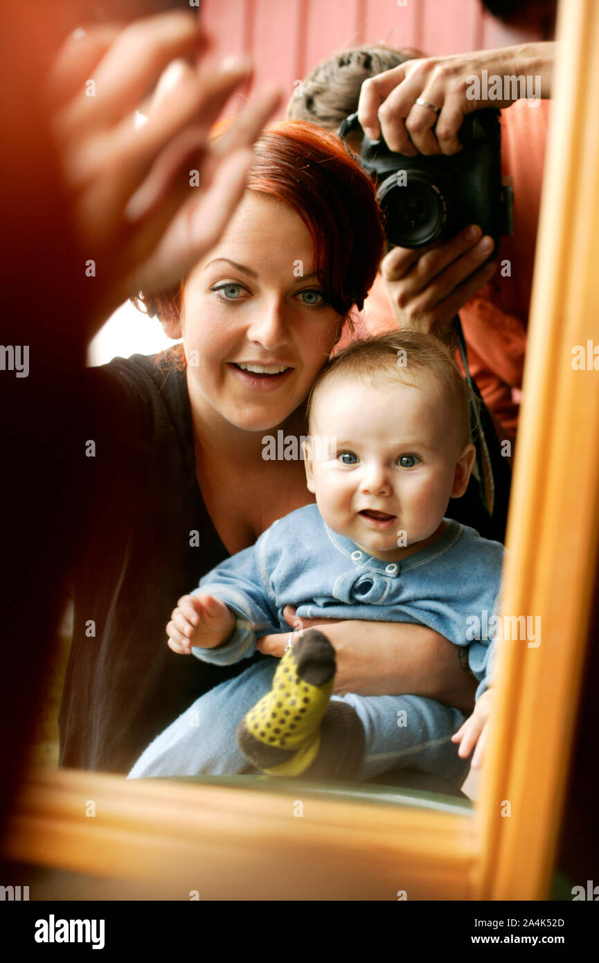 Child looking mirror ethnic hi-res stock photography and images - Alamy