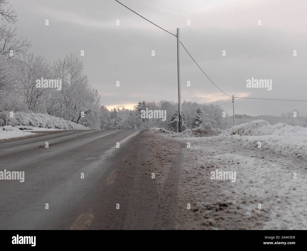 Slushy roads hi-res stock photography and images - Alamy