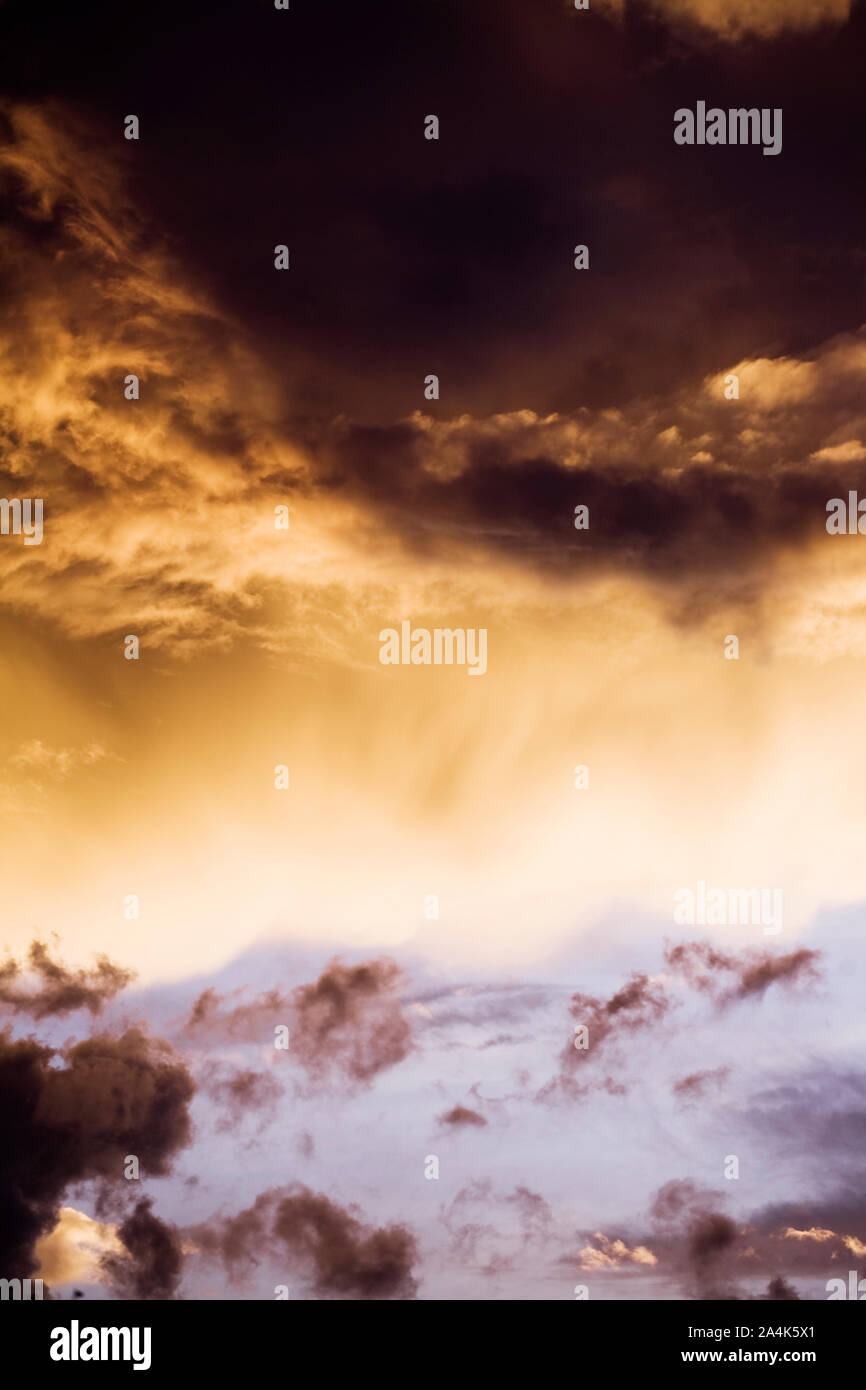 Clouds and storms hi-res stock photography and images - Alamy