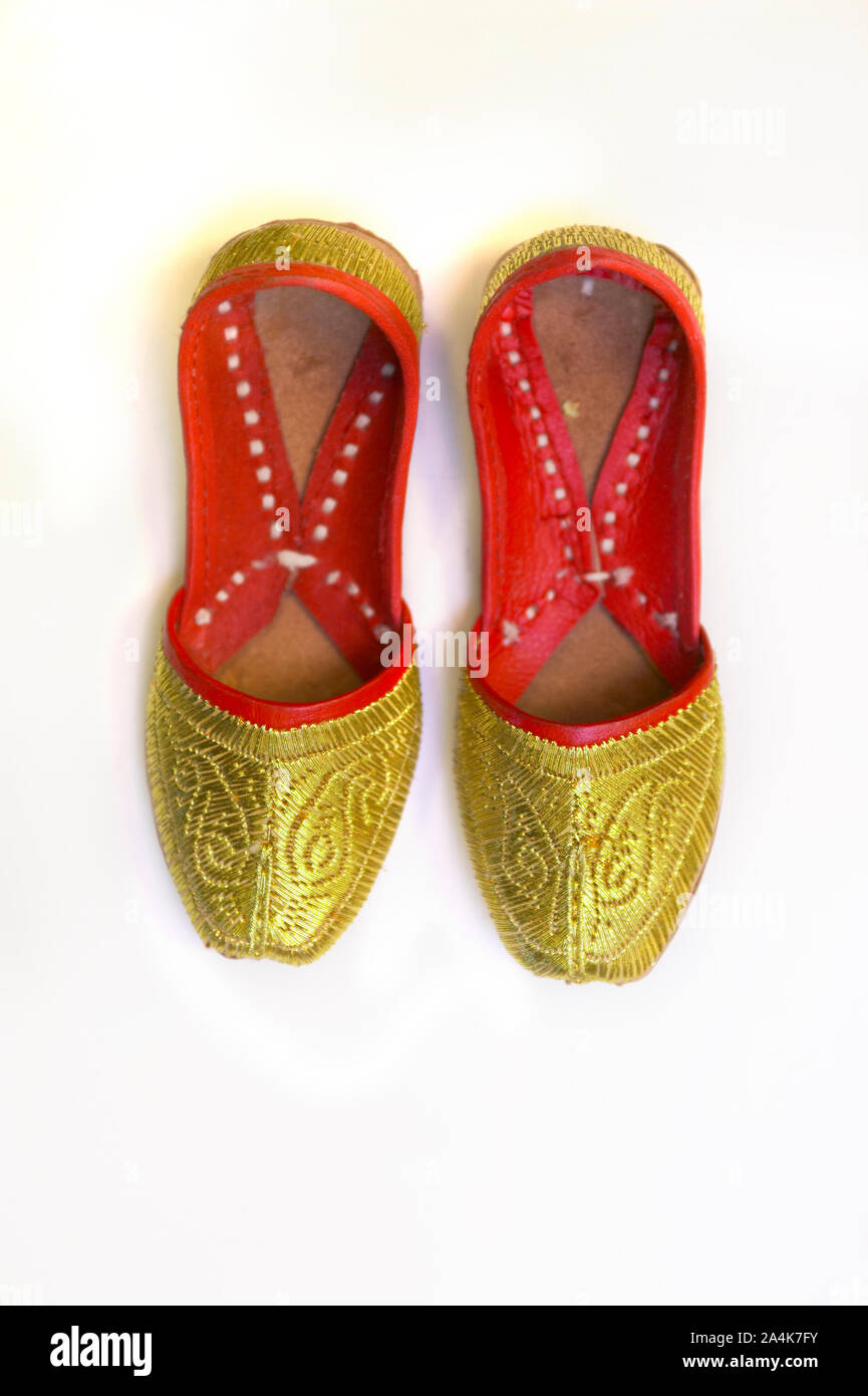 Golden couples hi-res stock photography and images - Alamy