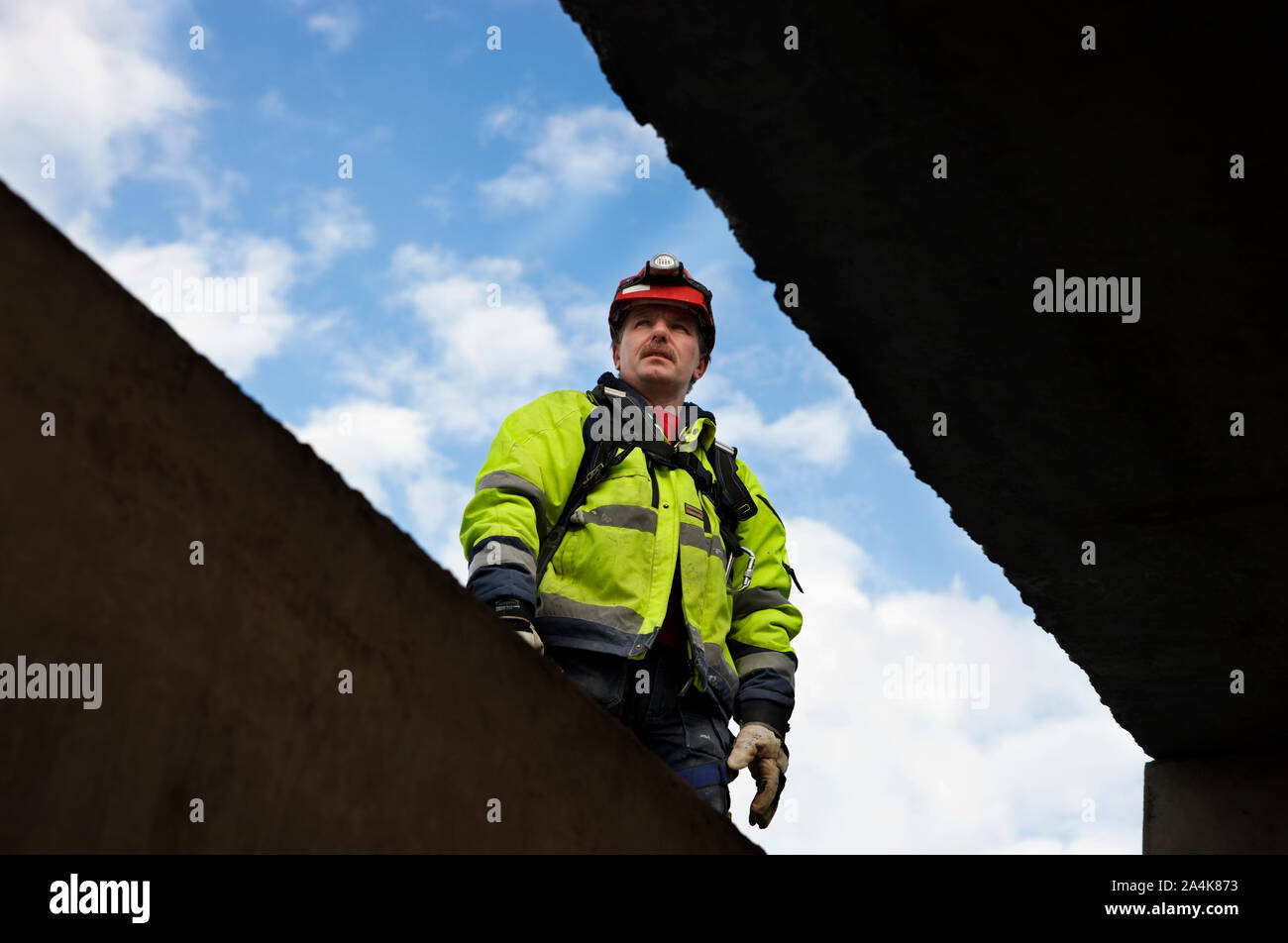 Workman - construction worker Stock Photo - Alamy