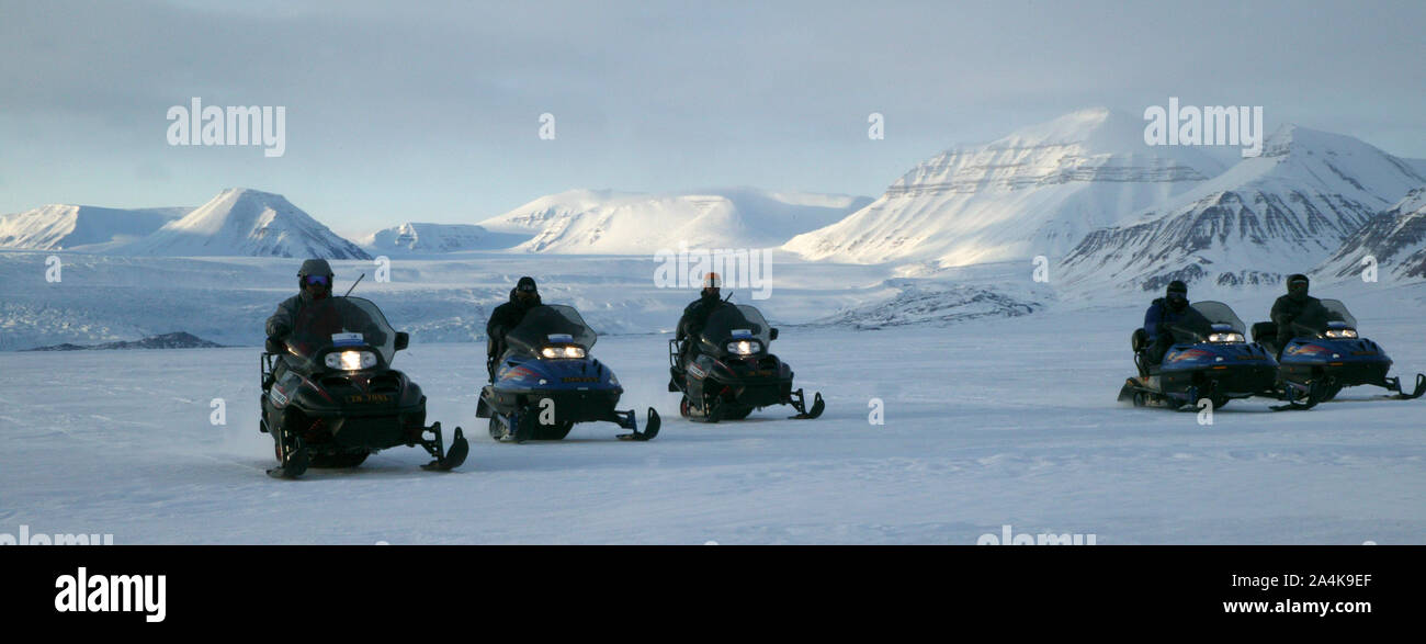 Svalbard activities hi-res stock photography and images - Alamy