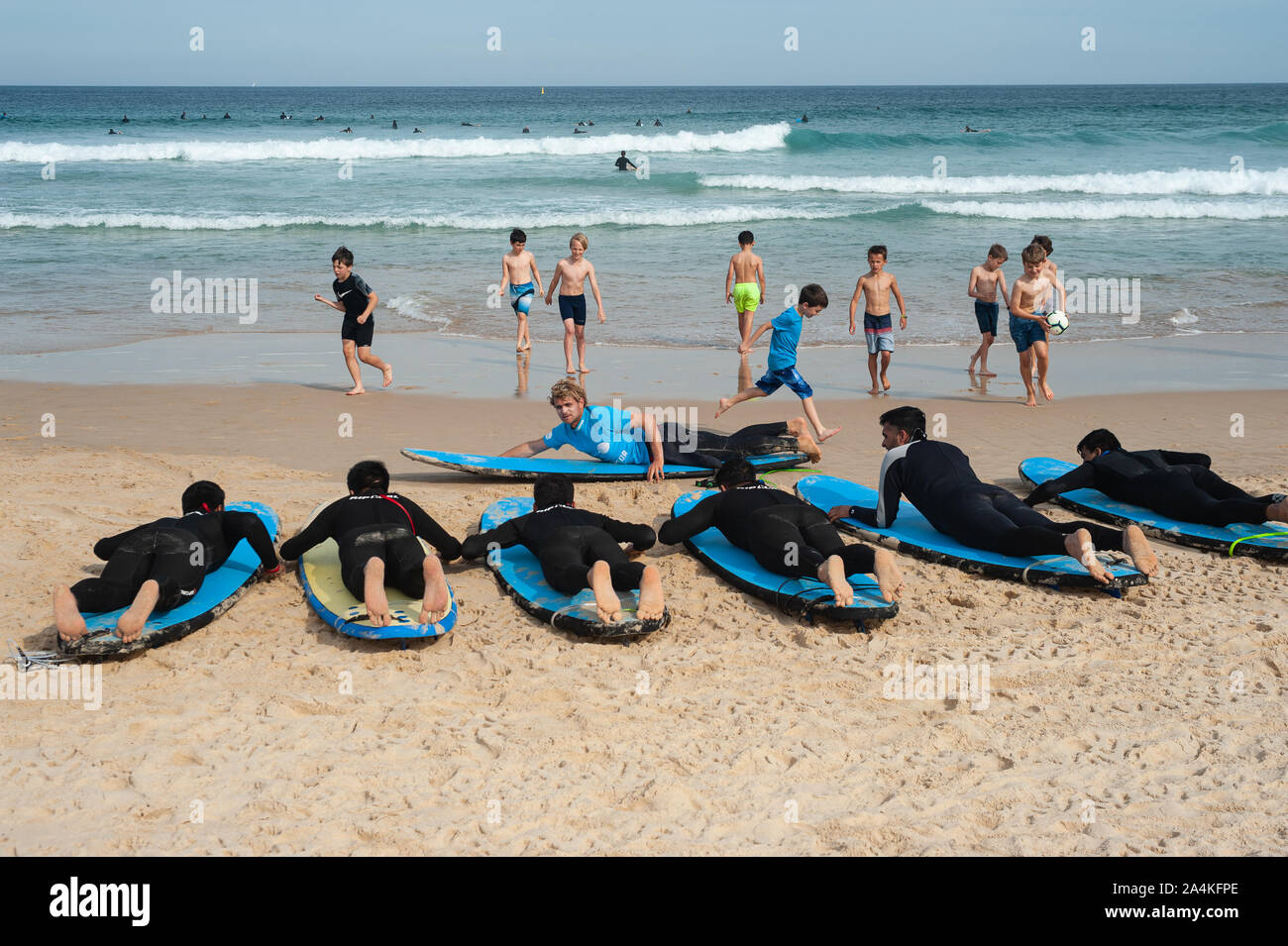 Australian kids surfing hi-res stock photography and images - Alamy
