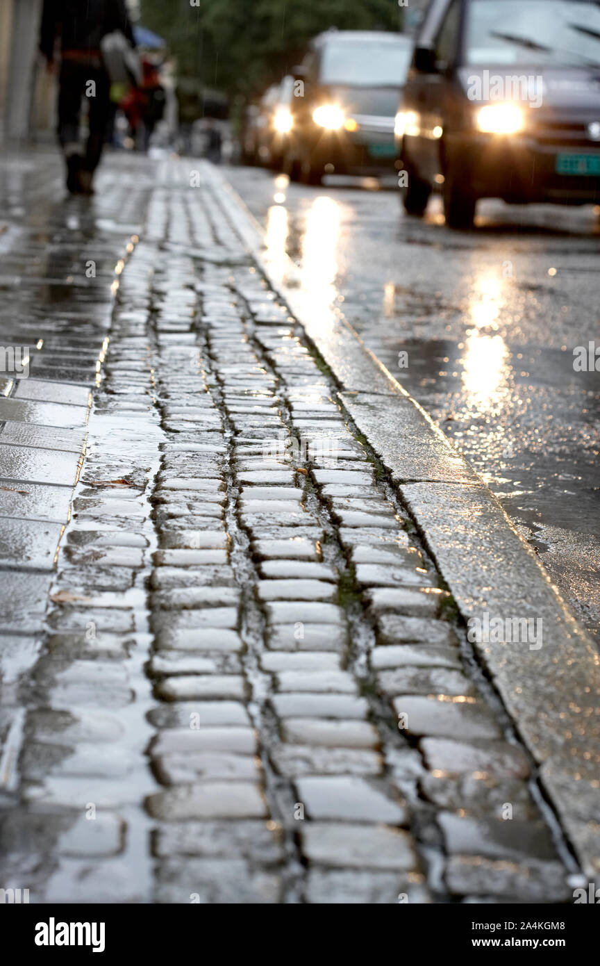 Slippery pavements hi-res stock photography and images - Alamy