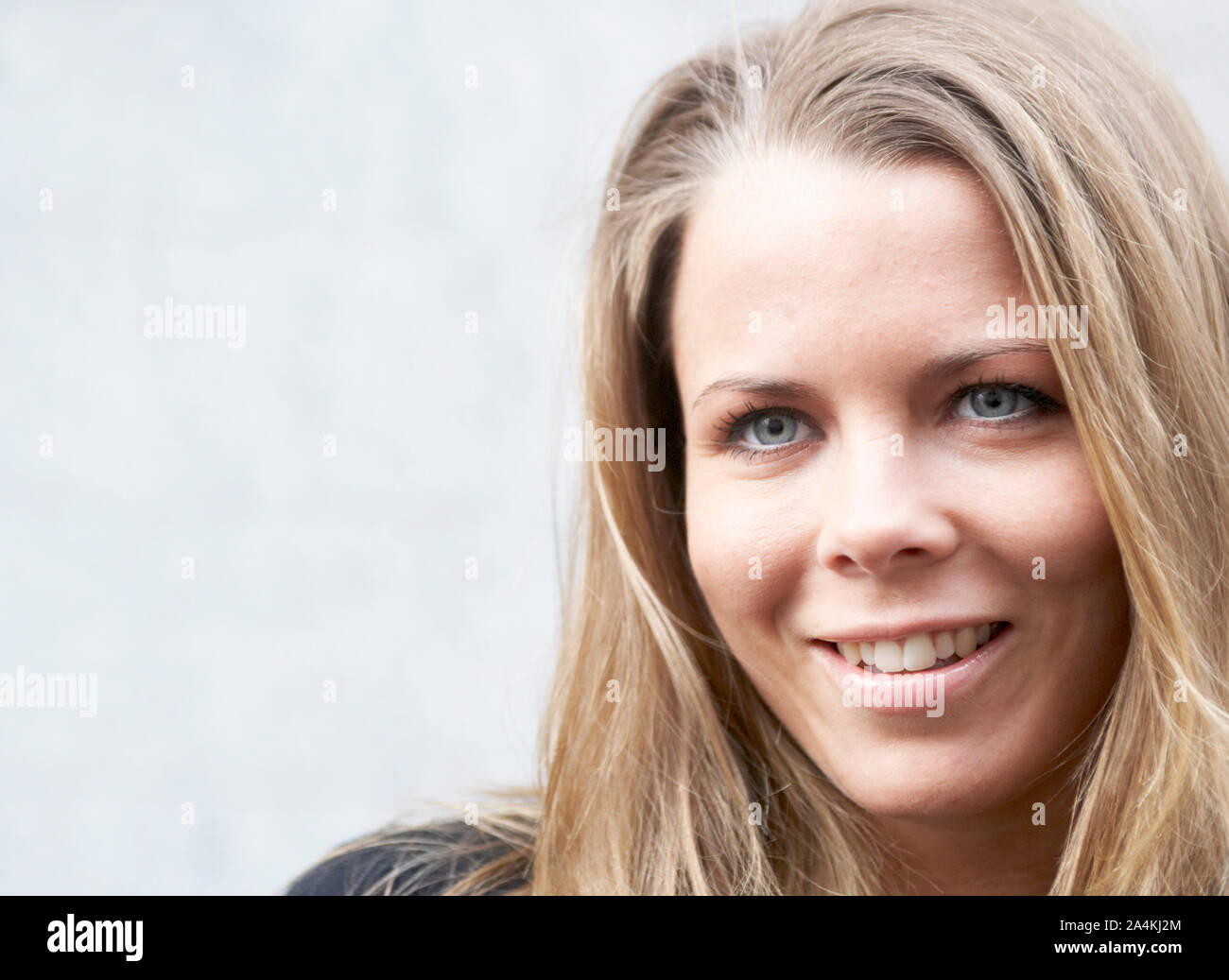 Smiling girl - portrait Stock Photo - Alamy
