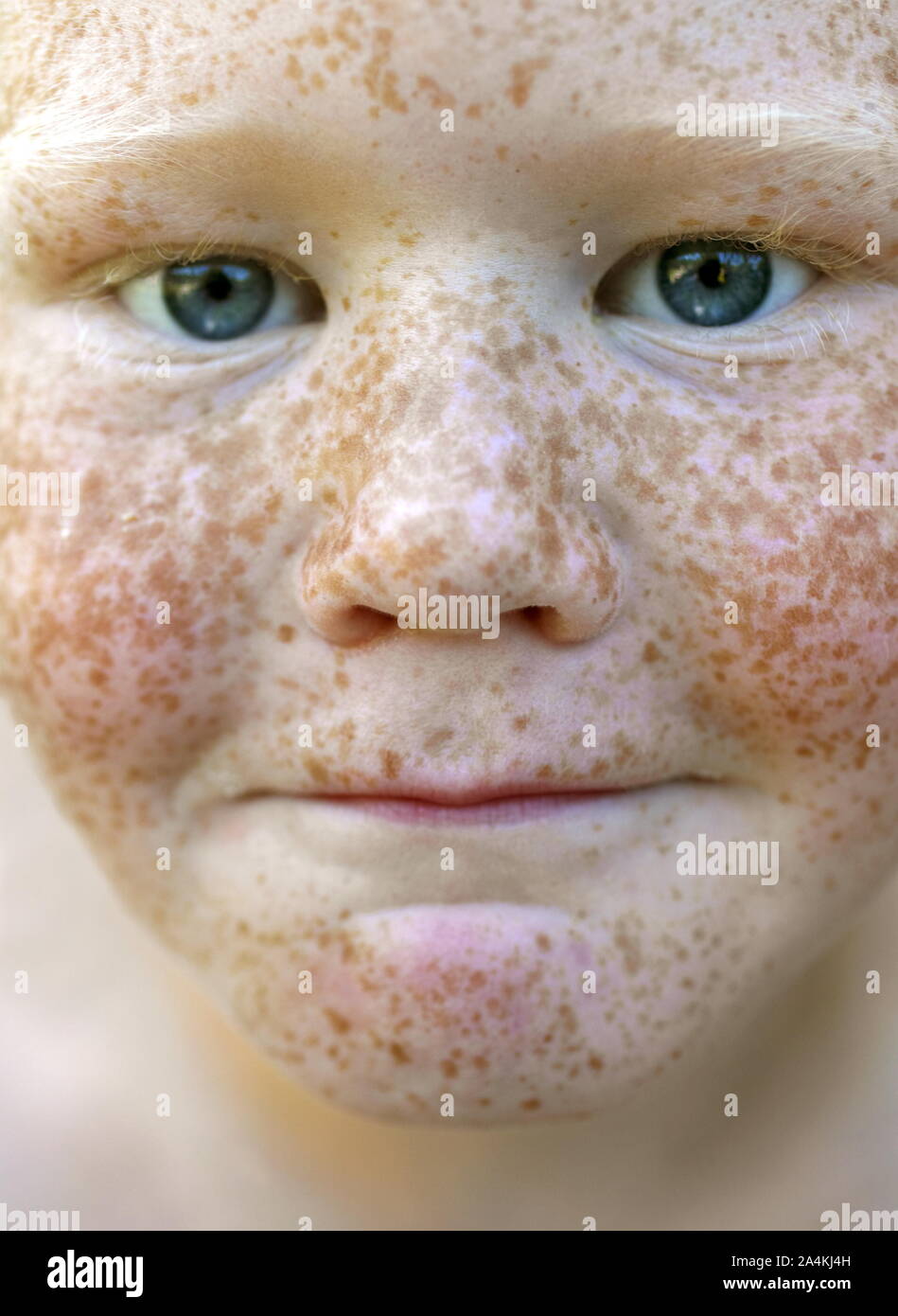 Portrait of a young boy Stock Photo - Alamy