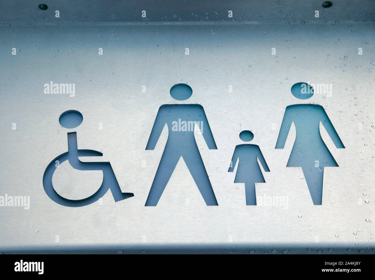 Nuclear families hi-res stock photography and images - Alamy