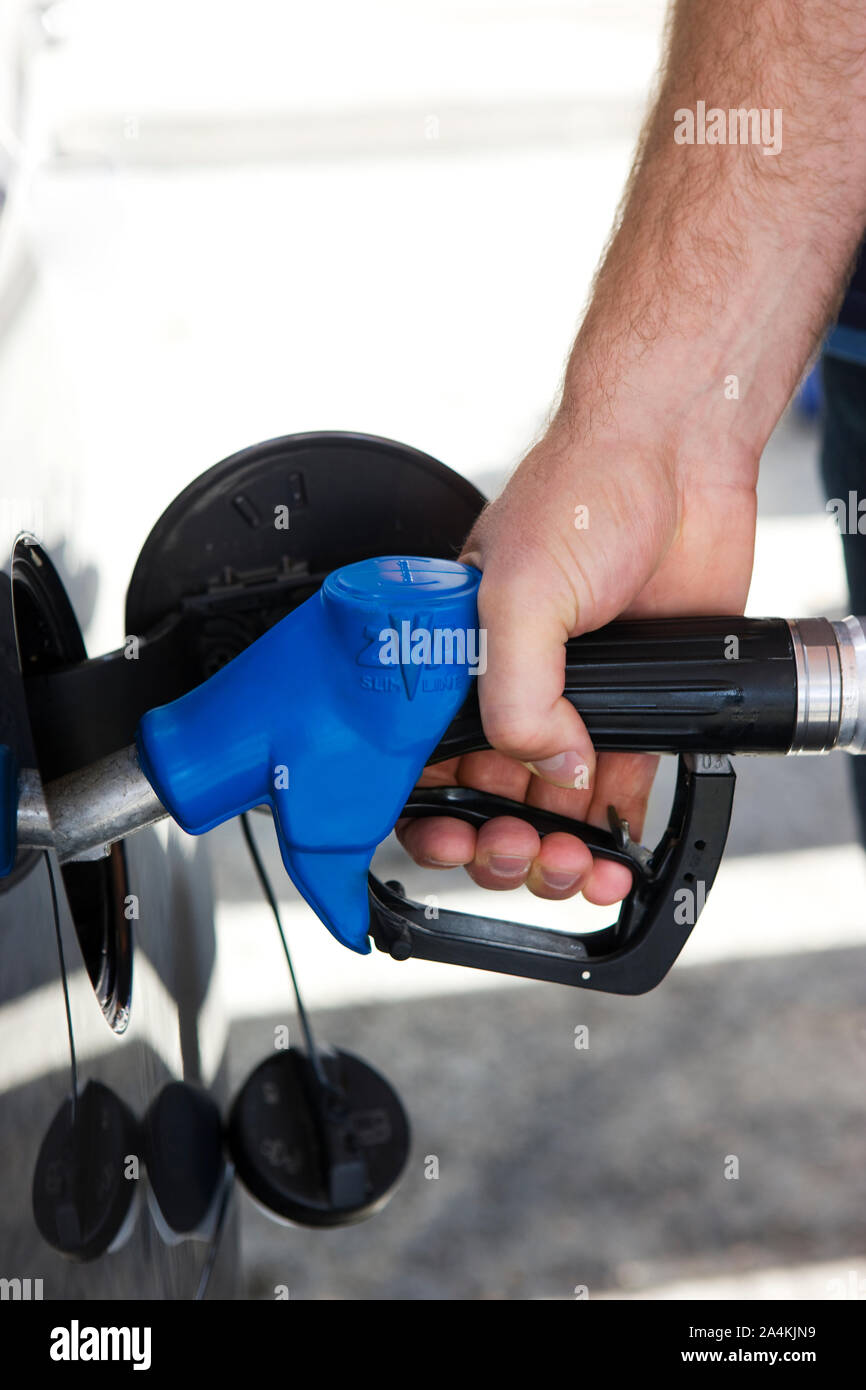 Fuel issues hi-res stock photography and images - Alamy