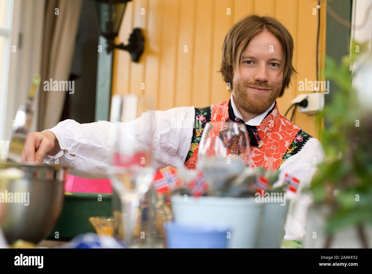 Traditional norwegian clothing men hi-res stock photography and images ...