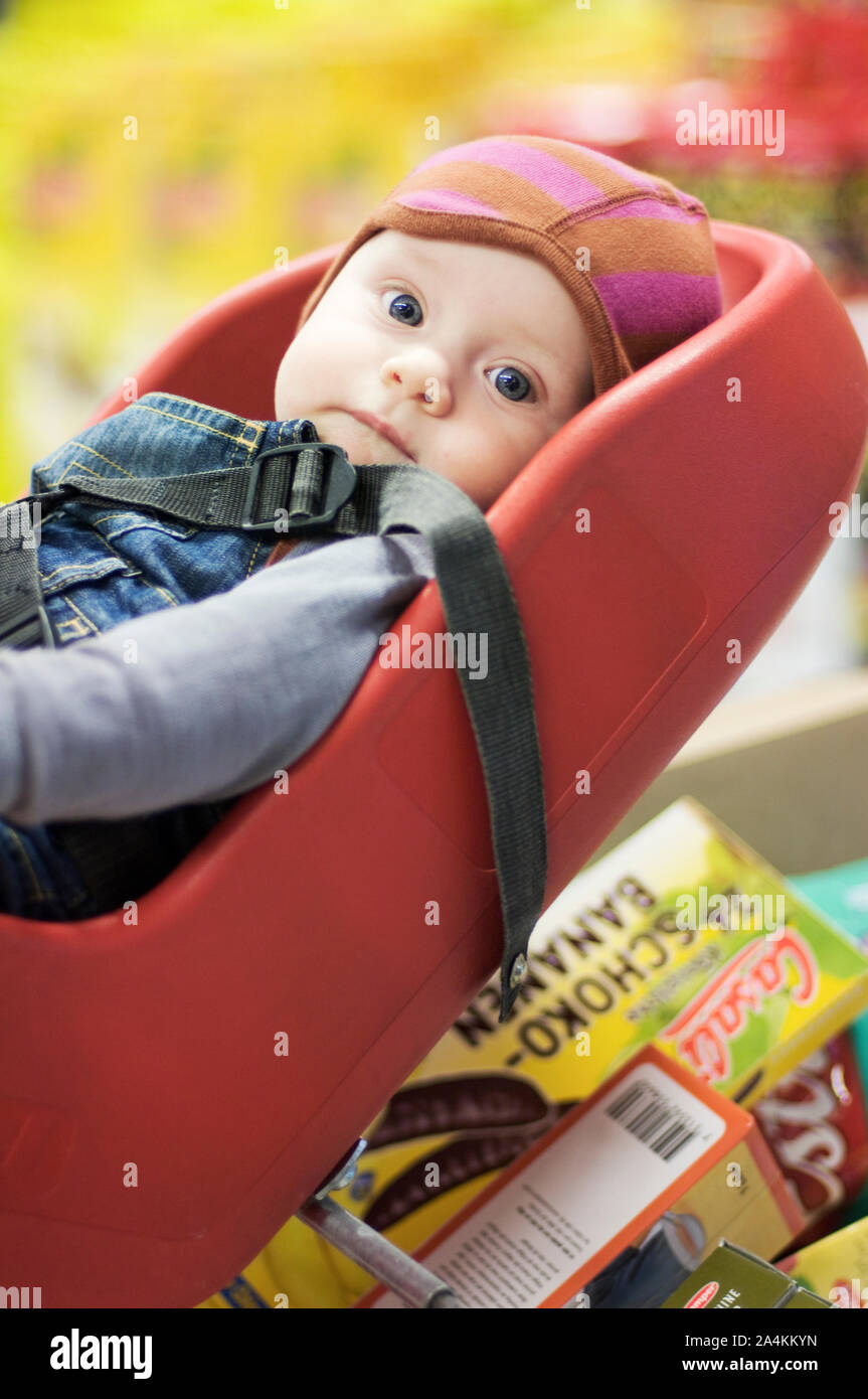 Consumer action hi-res stock photography and images - Alamy